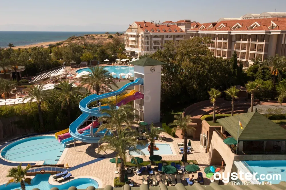 Alva Donna Beach Resort Comfort Review: What To REALLY Expect If You Stay