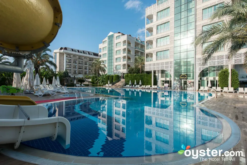 Grand Ring Hotel Review: What To REALLY Expect If You Stay