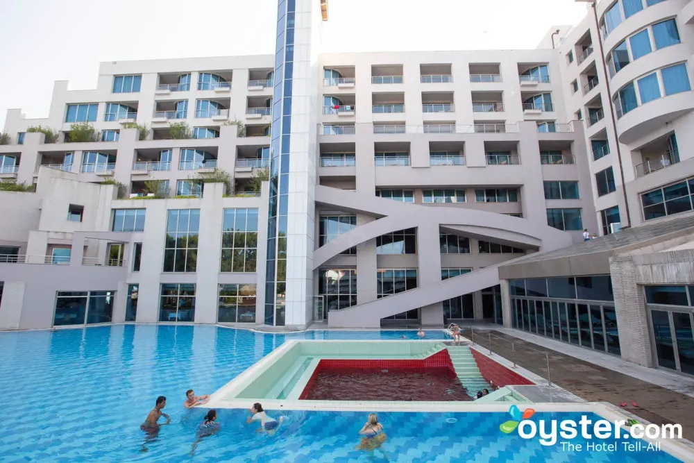 Rixos Sungate Review: What To REALLY Expect If You Stay