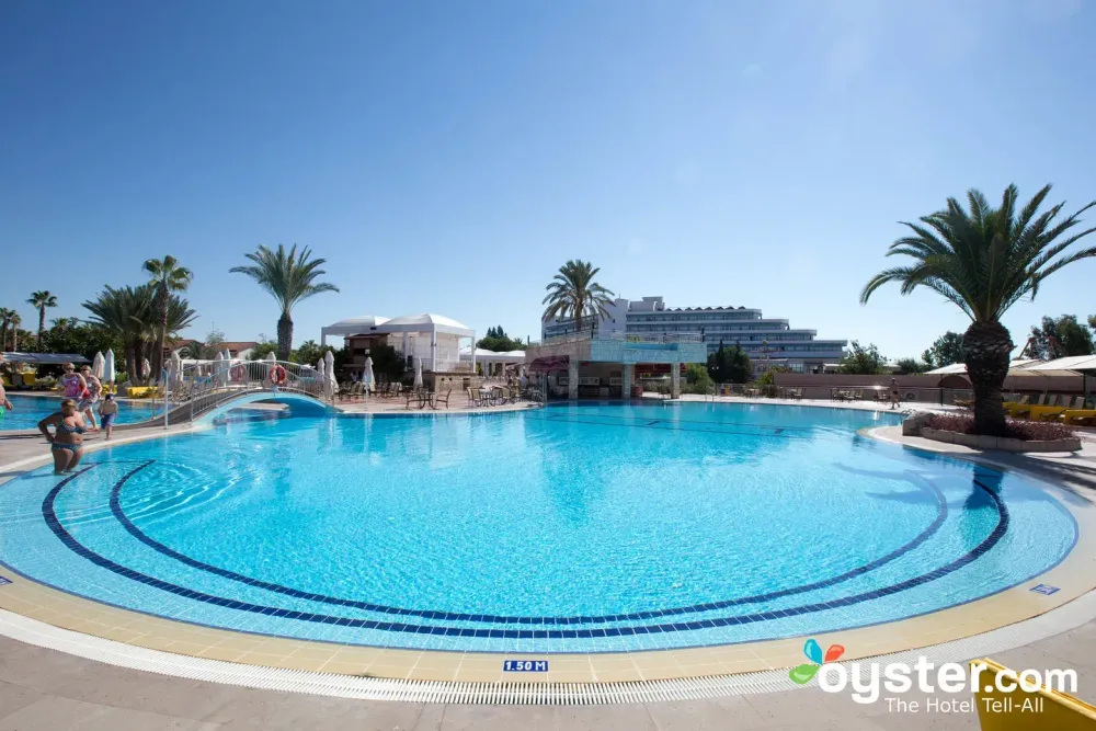 Club Hotel Turan Prince World Review: What To REALLY Expect If You Stay