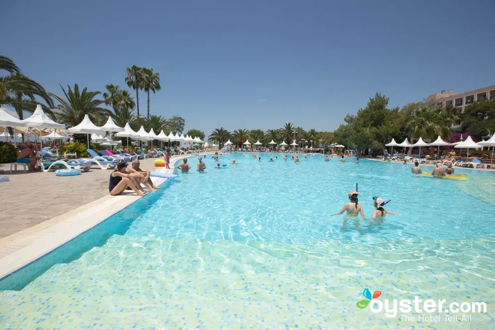 Turquoise Hotel Review: What To REALLY Expect If You Stay