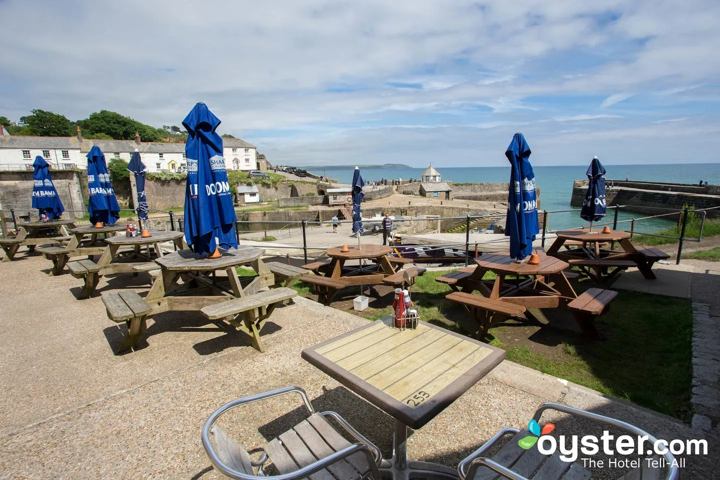 The Pier House Hotel Review: What To REALLY Expect If You Stay | Oyster.com