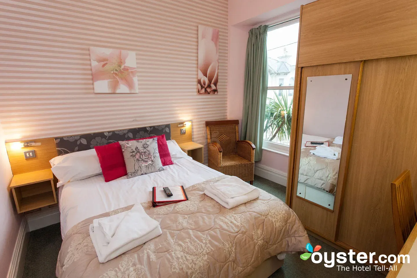 Red House Hotel Review: What To REALLY Expect If You Stay