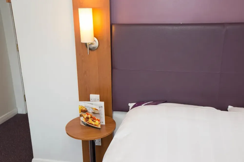Premier Inn London Euston Hotel | Oyster.com Hotel Photos