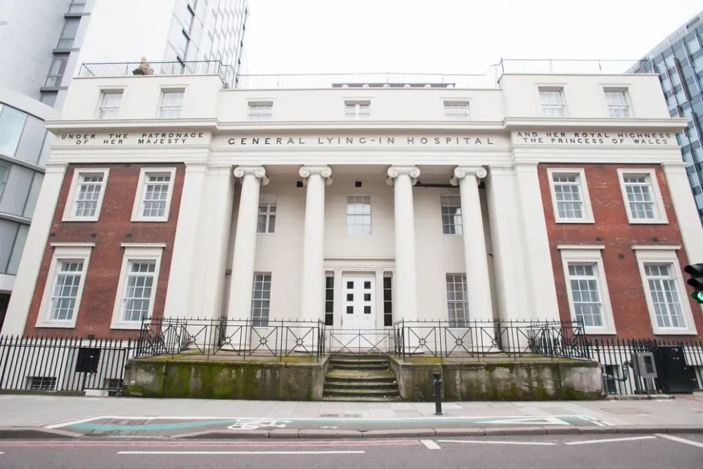 Premier Inn London Waterloo (Westminster Bridge) Hotel | Oyster.com ...