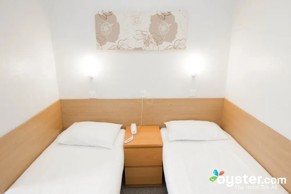 Lords Hotel Review: What To REALLY Expect If You Stay | Oyster.com