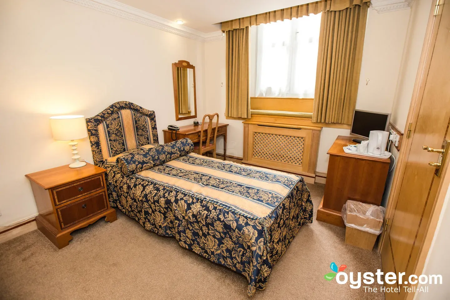 Troy Hotel Review: What To REALLY Expect If You Stay | Oyster.com