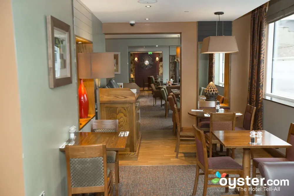 Premier Inn London Angel Islington Hotel Review: What To REALLY Expect ...