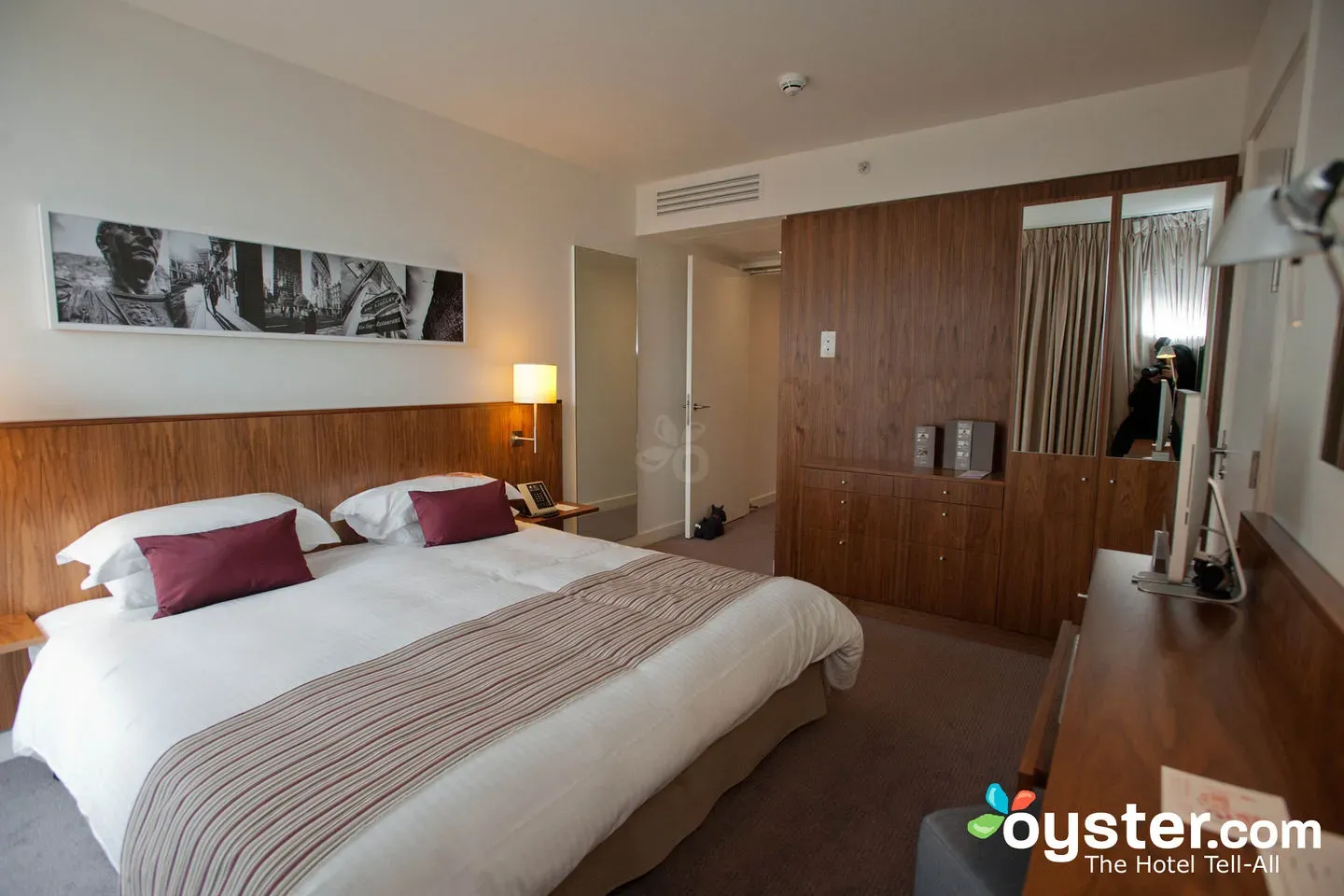 DoubleTree by Hilton Hotel London -Tower of London Review: What To ...