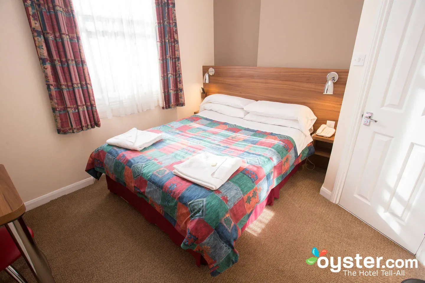 The Dover Hotel Review: What To REALLY Expect If You Stay | Oyster.com
