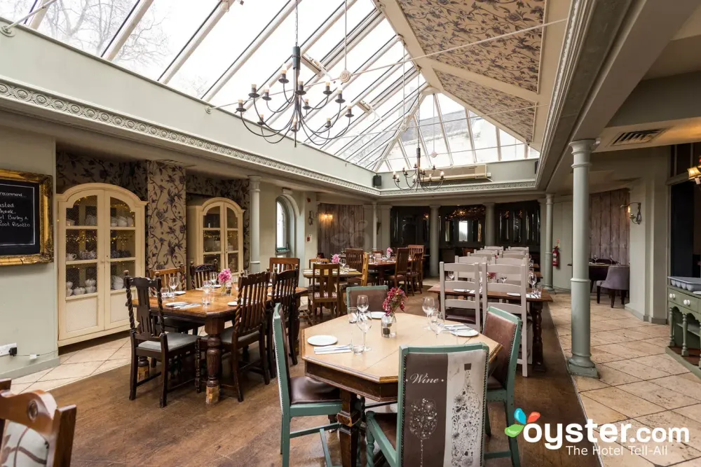 Windmill Clapham Review: What To REALLY Expect If You Stay