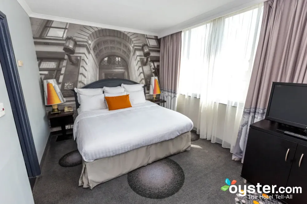 Renaissance Manchester City Centre Hotel Review: What To REALLY Expect ...