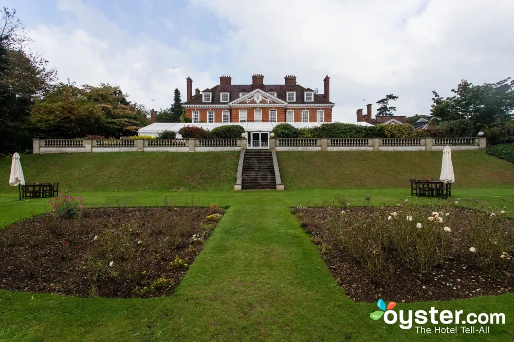 Hunton Bridge Hotels & Resorts | Oyster.com