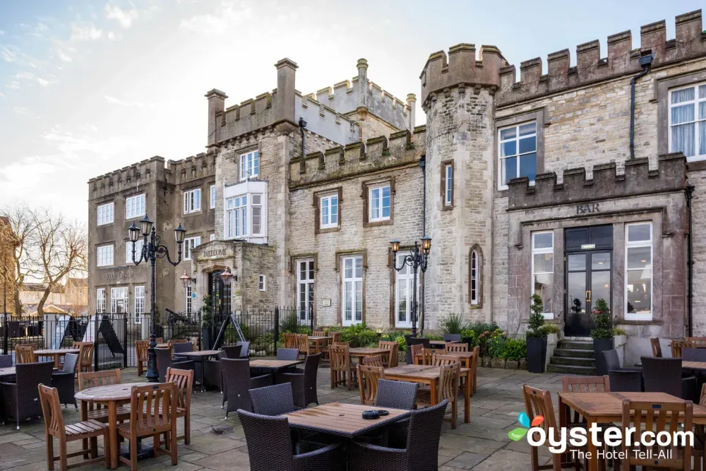 Hotel Ryde Castle Review: What To REALLY Expect If You Stay