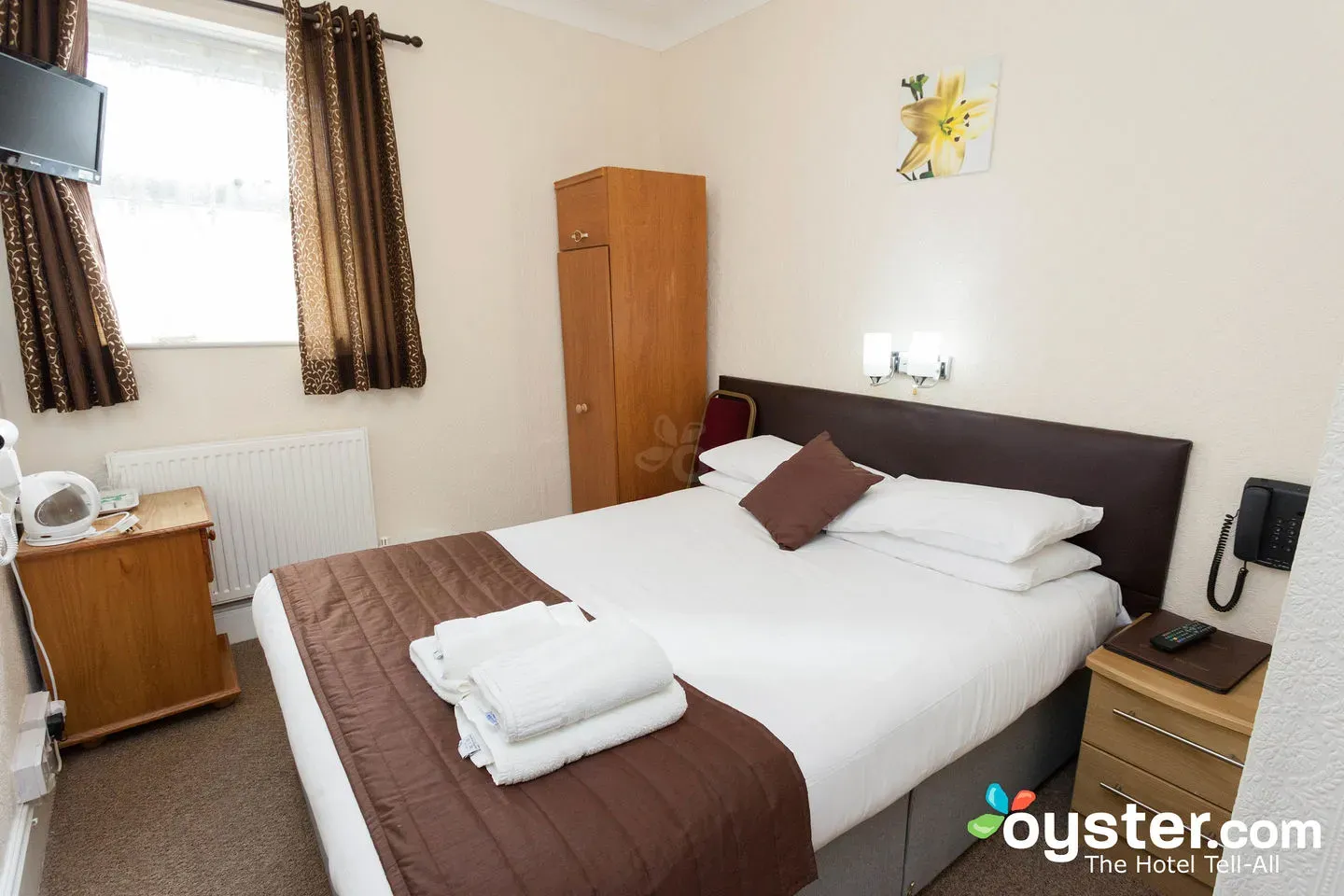 Channel View Hotel Review: What To REALLY Expect If You Stay | Oyster.com