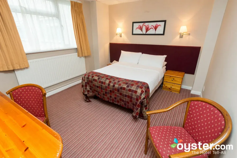 Gillingham Hotels & Resorts | Oyster.com Hotel Reviews