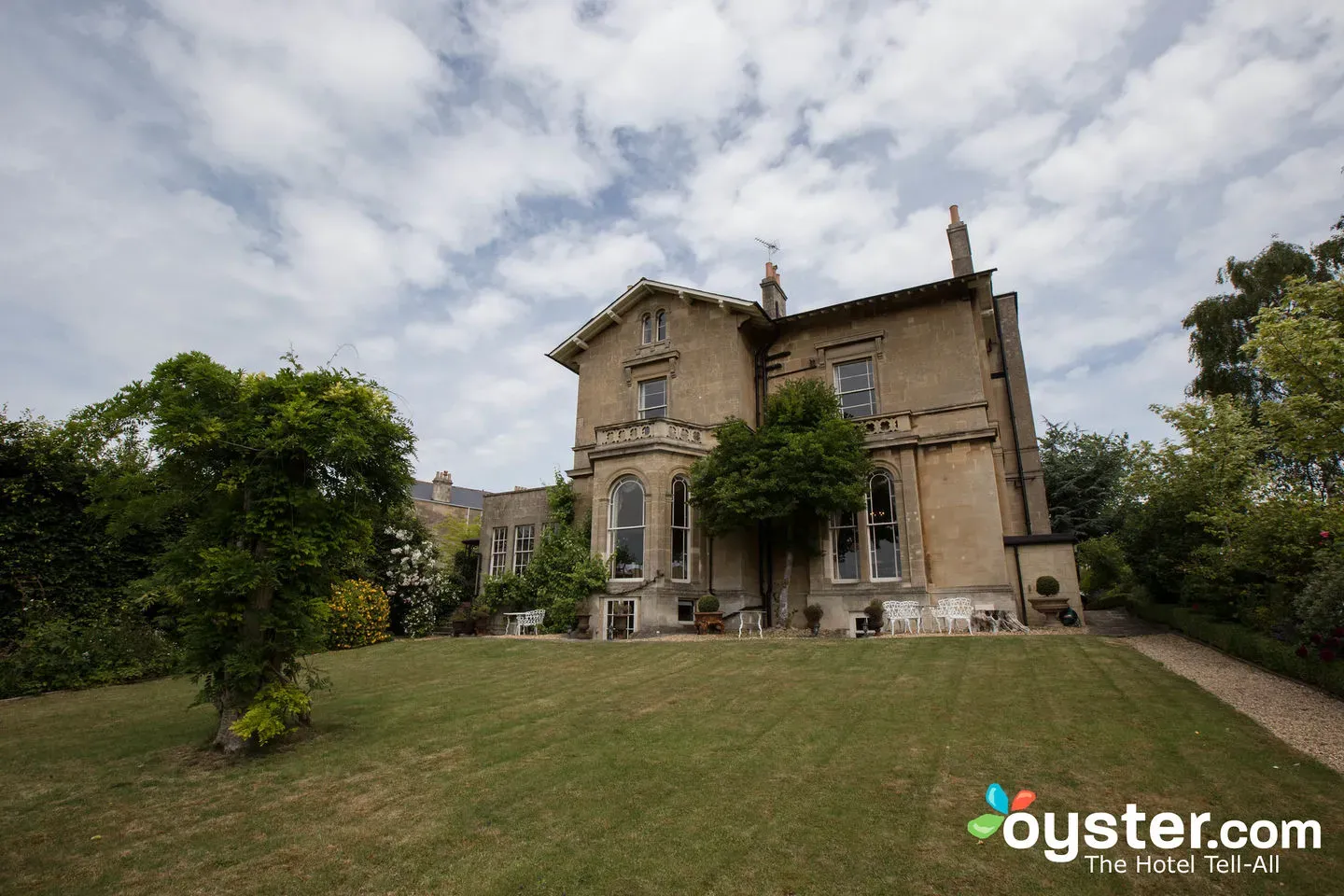 Apsley House Hotel Review: What To REALLY Expect If You Stay | Oyster.com