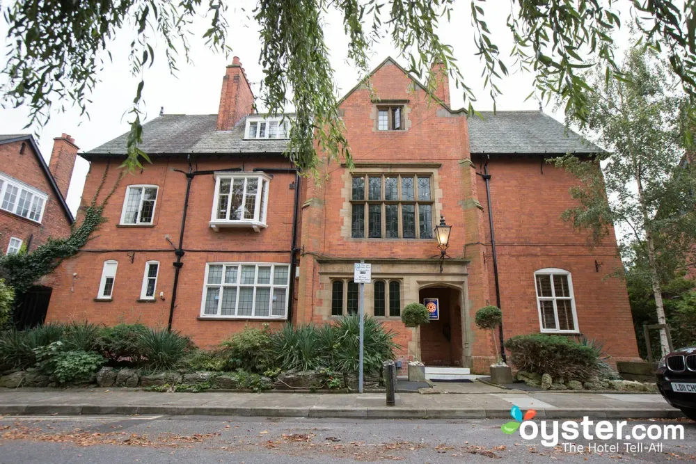 B+B York Review: What To REALLY Expect If You Stay | Oyster.com