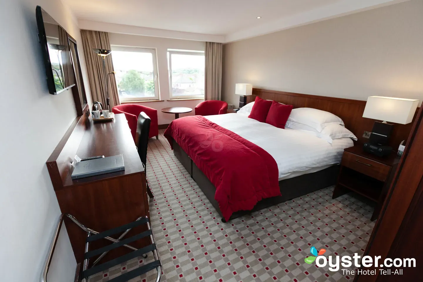 Stormont Hotel Review: What To REALLY Expect If You Stay | Oyster.com