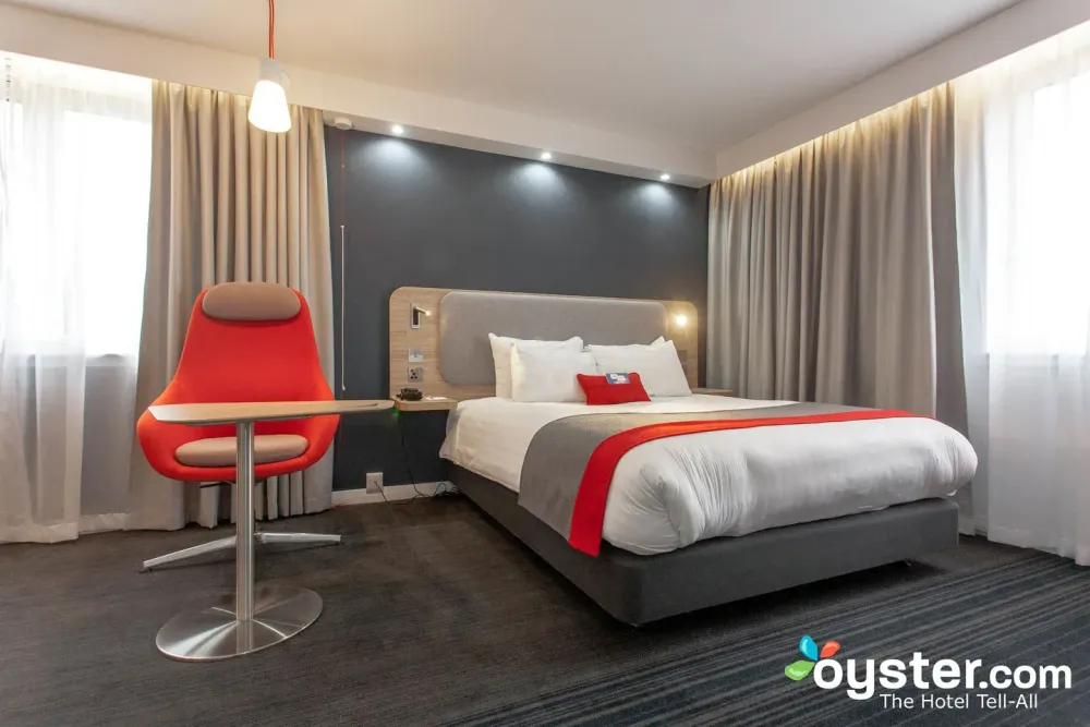 Holiday Inn Express Edinburgh - Leith Waterfront Review: What To REALLY ...