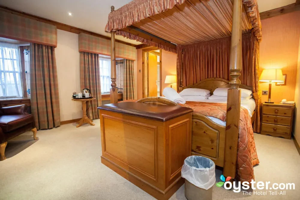 Drymen Hotels & Resorts | Oyster.com Hotel Reviews