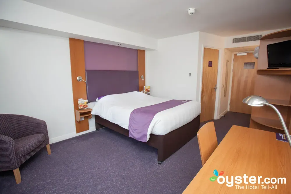 Llantrisant Hotels & Resorts | Oyster.com