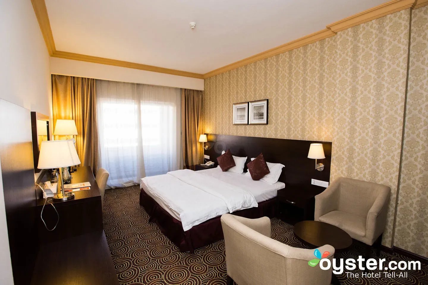 Rush Inn Review: What To REALLY Expect If You Stay | Oyster.com