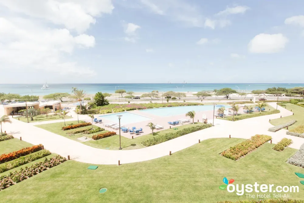 Blue Residences Review: What To REALLY Expect If You Stay