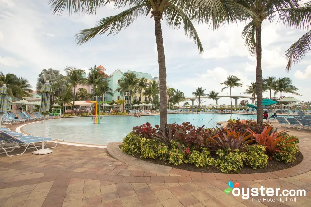 Atlantis - Harborside Resort Review: What To REALLY Expect If You Stay