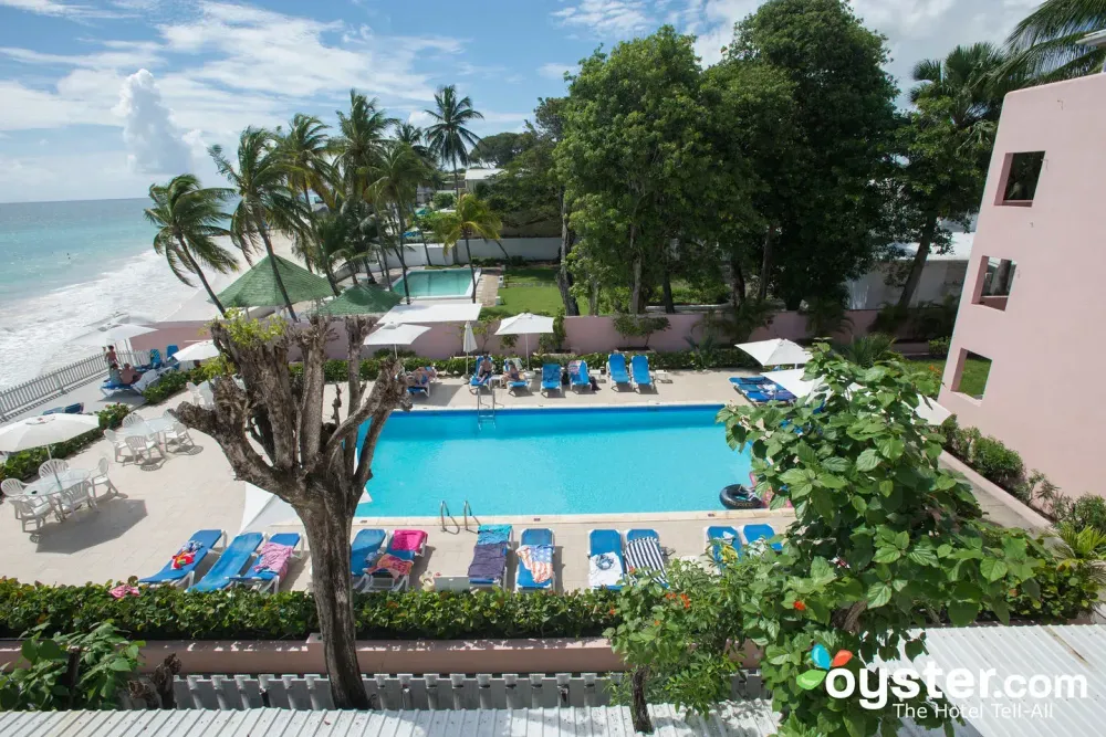 Butterfly Beach Hotel Review: What To REALLY Expect If You Stay ...