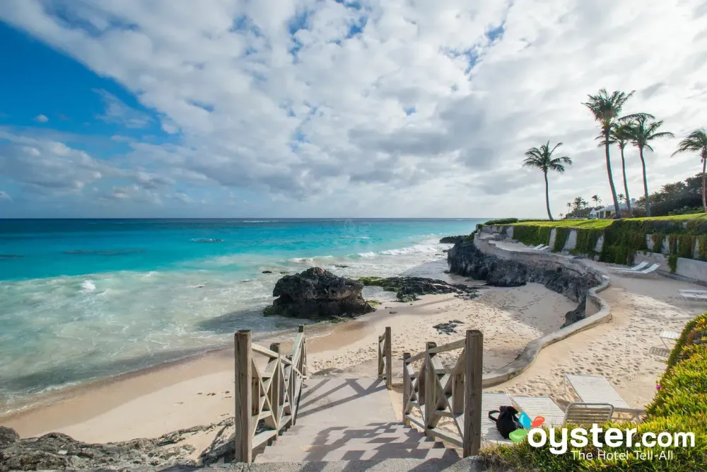 Coco Reef Resort Bermuda Review: What To REALLY Expect If You Stay