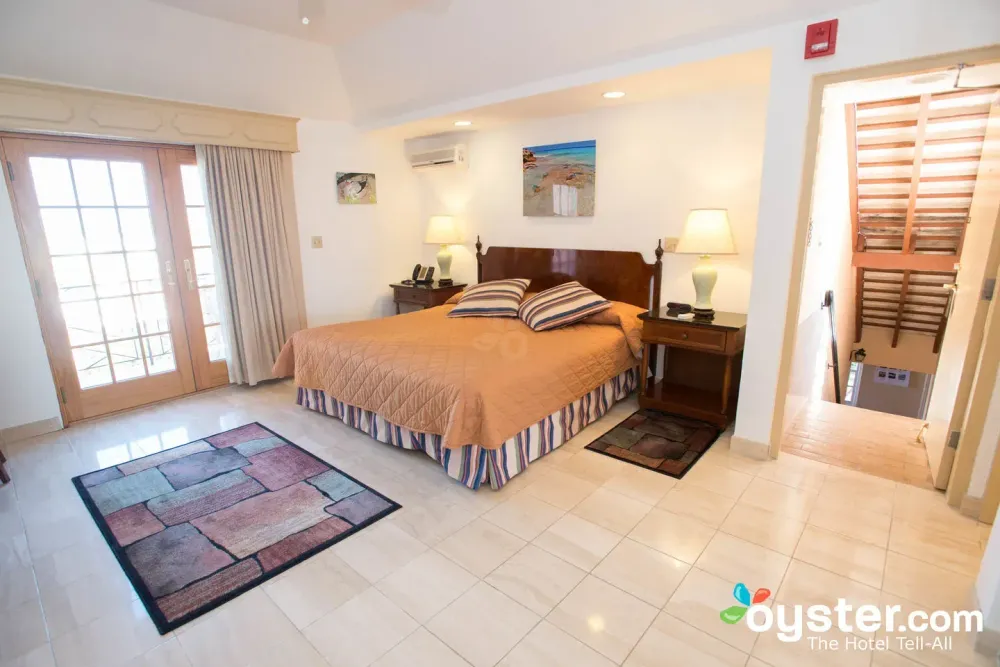 Fourways Inn Review: What To REALLY Expect If You Stay