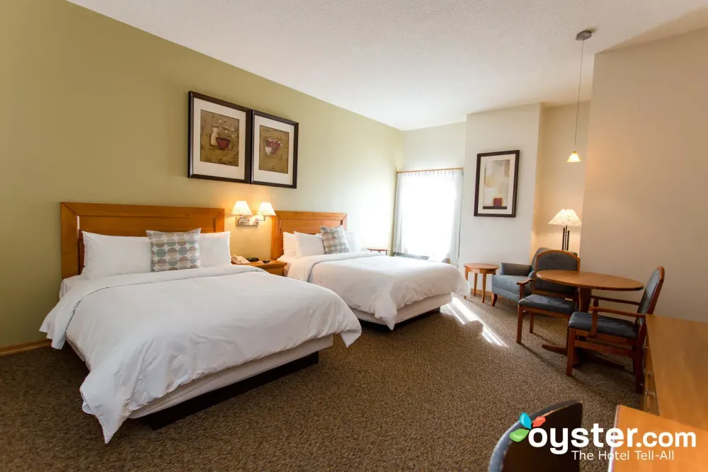 Banff Inn Review: What To REALLY Expect If You Stay