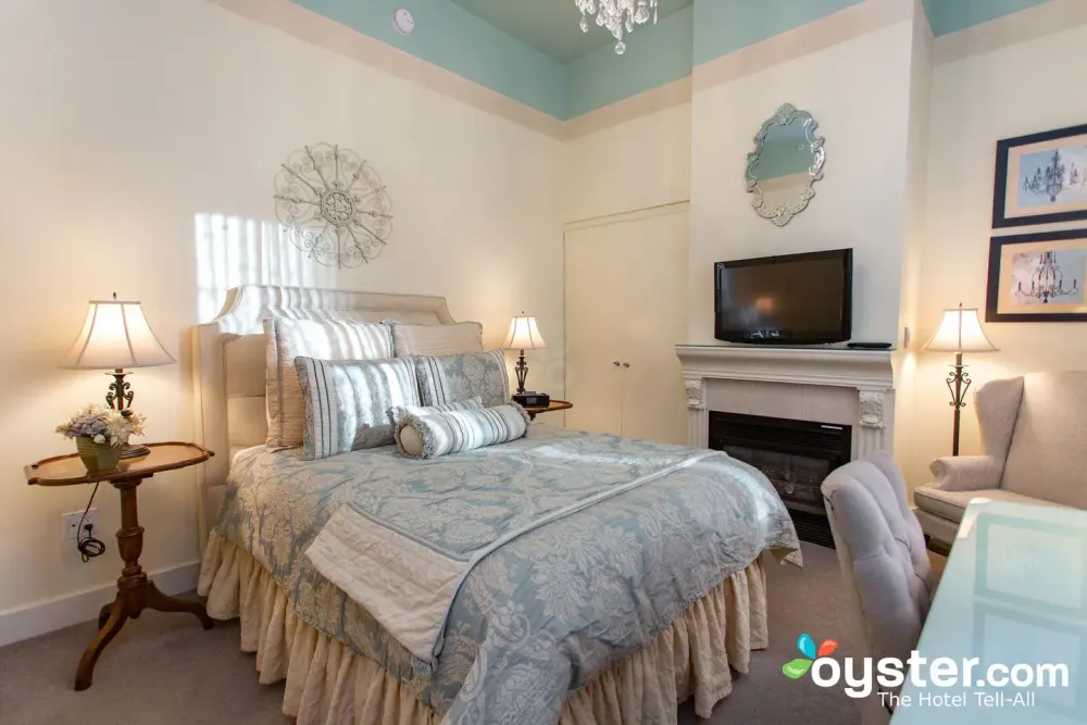 Union Bank Inn Review: What To REALLY Expect If You Stay | Oyster.com