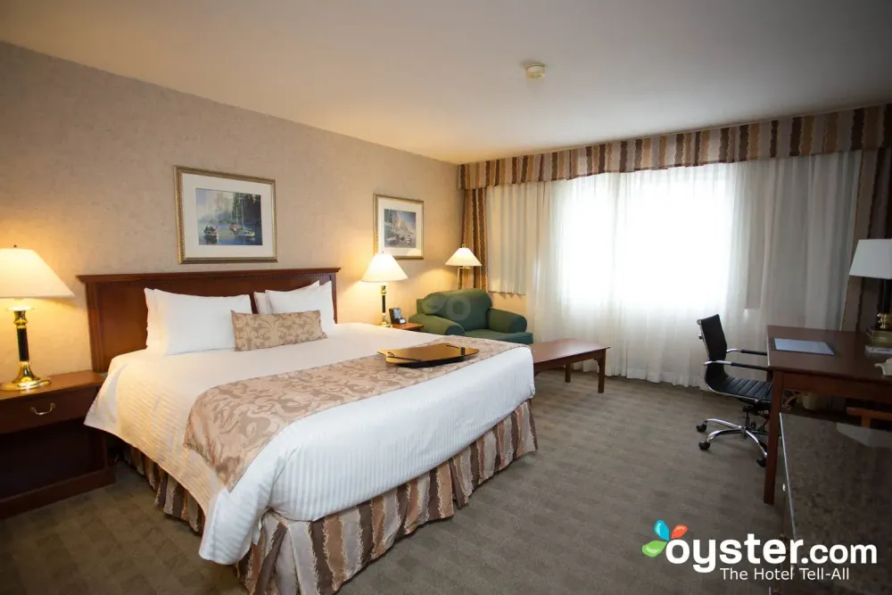 Best Western Plus Sands Review: What To REALLY Expect If You Stay