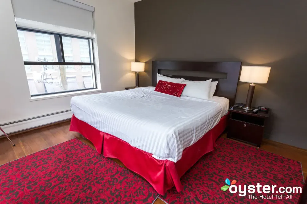 Moda Hotel Review: What To REALLY Expect If You Stay