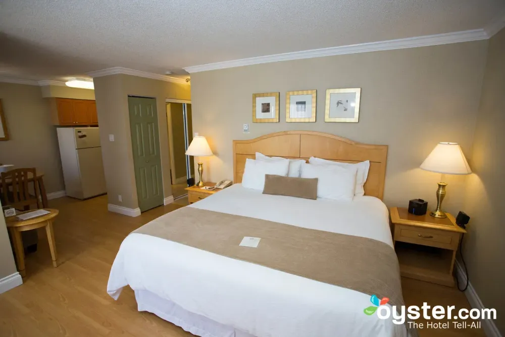 Sunset Inn and Suites Review: What To REALLY Expect If You Stay