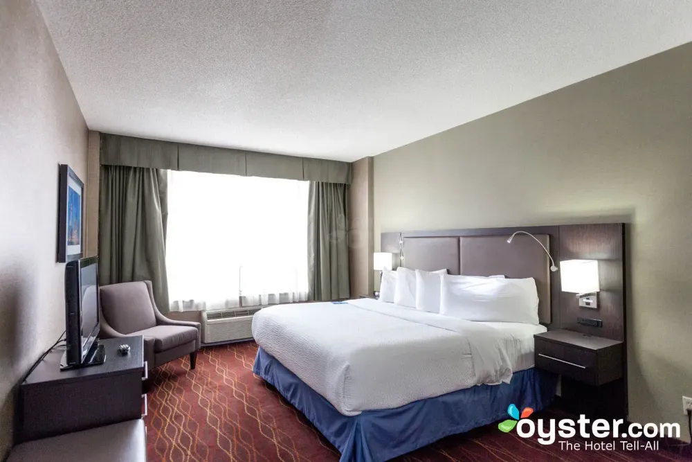 Days Inn by Wyndham Ottawa Review: What To REALLY Expect If You Stay