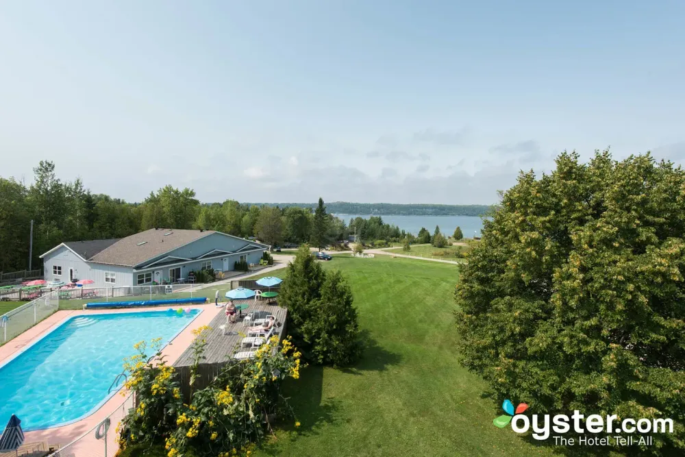 Wiarton Hotels & Resorts | Oyster.com Hotel Reviews