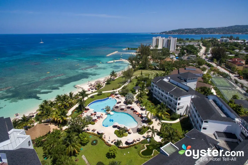 Secrets St. James Montego Bay Review: What To REALLY Expect If You Stay