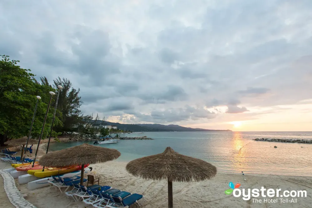 Sunscape Splash Montego Bay Review: What To REALLY Expect If You Stay