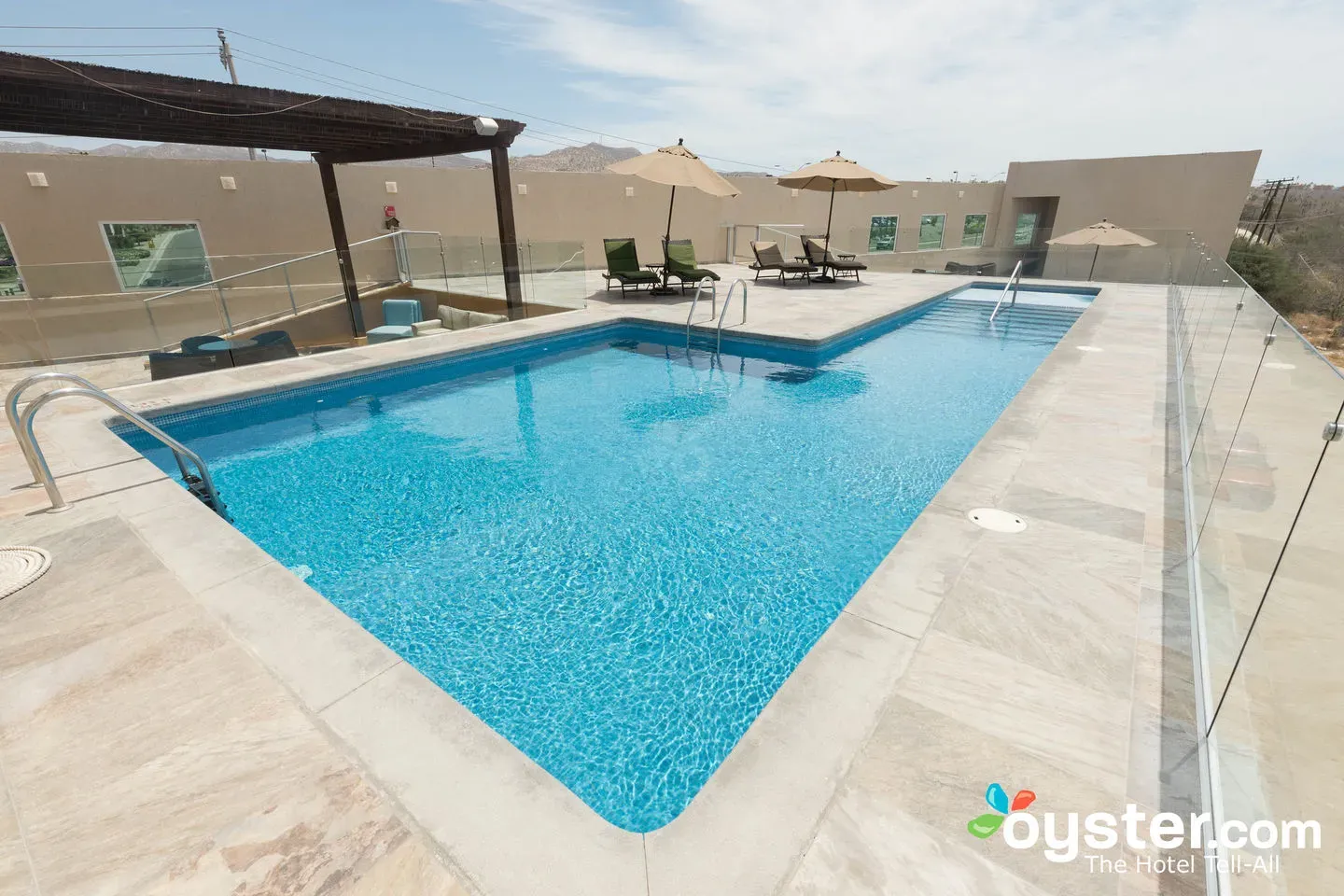 Holiday Inn Express Cabo San Lucas Review: What To REALLY Expect If You ...