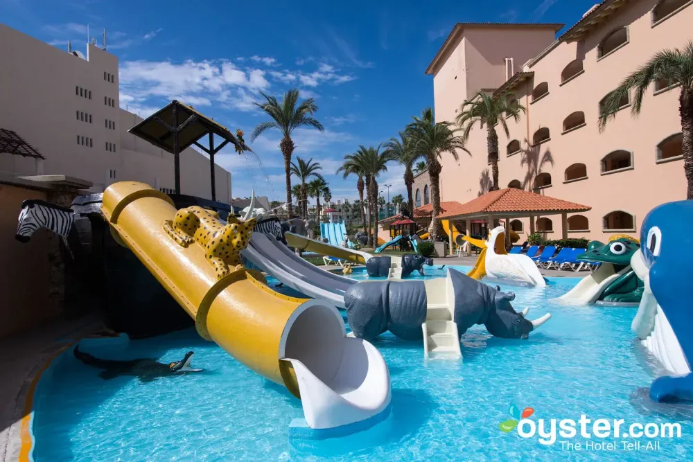 Royal Solaris Los Cabos Review: What To REALLY Expect If You Stay