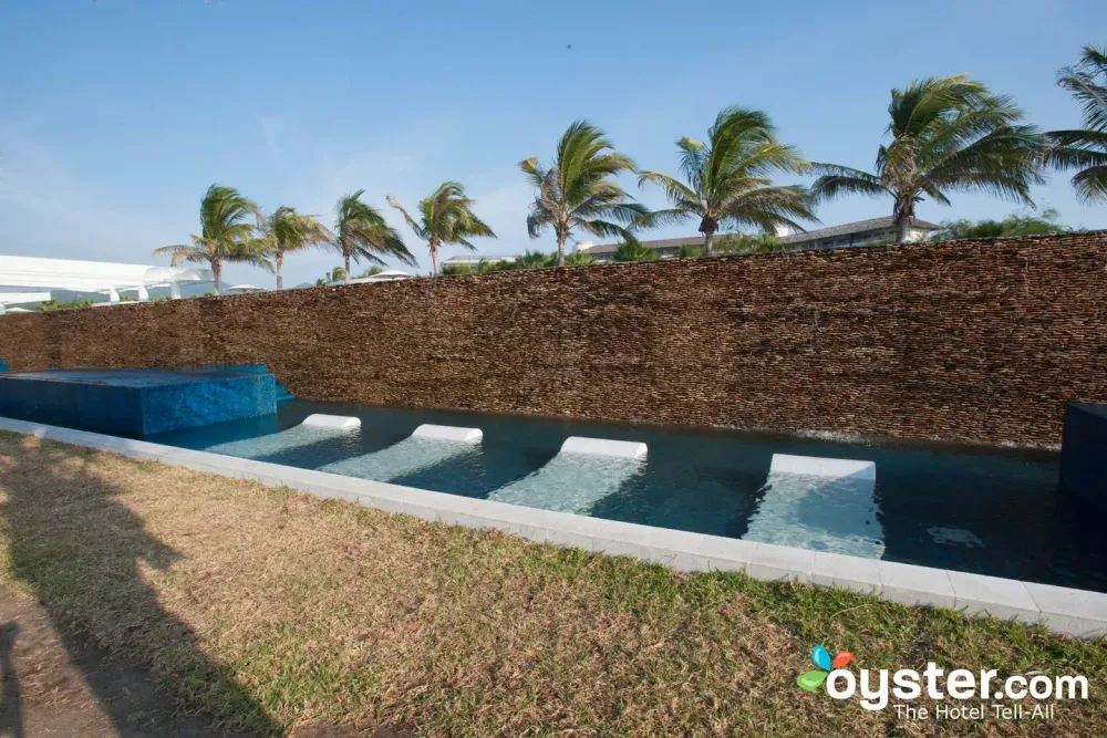 La Tranquila Breathtaking Resort & Spa Review: What To REALLY Expect If ...