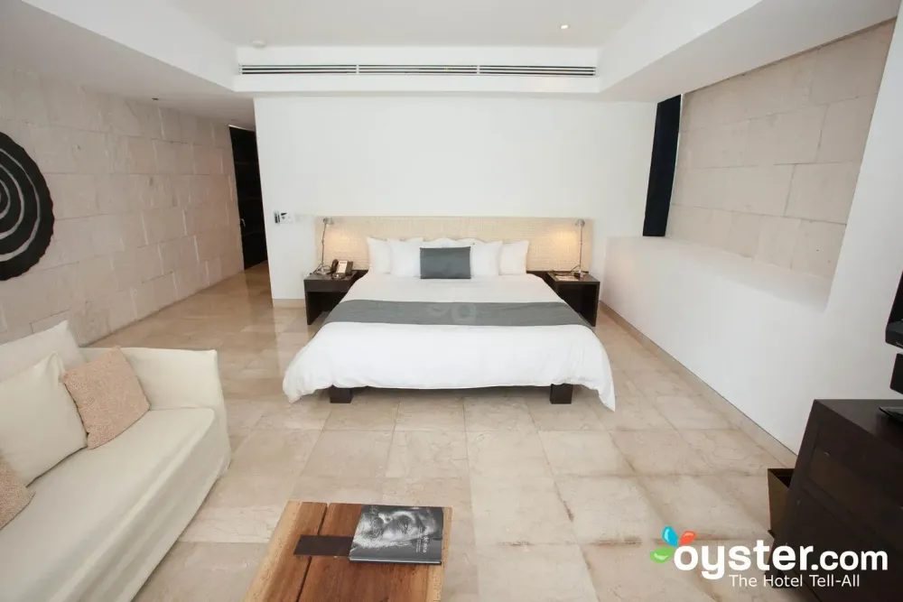 Blue Diamond Luxury Boutique Hotel Review: What To REALLY Expect If You ...