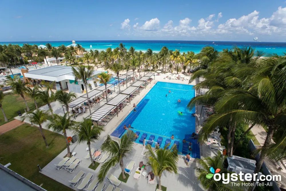 Hotel Riu Playacar Review: What To REALLY Expect If You Stay