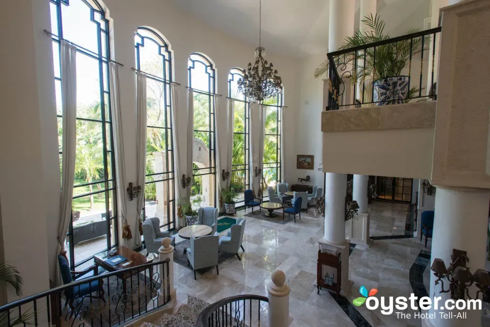 Royal Hideaway Playacar Review: What To REALLY Expect If You Stay