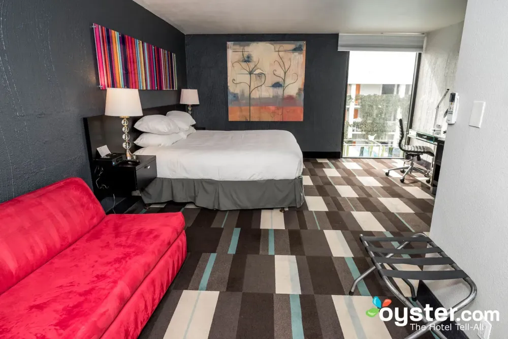 Phoenix Hotels & Resorts | Oyster.com
