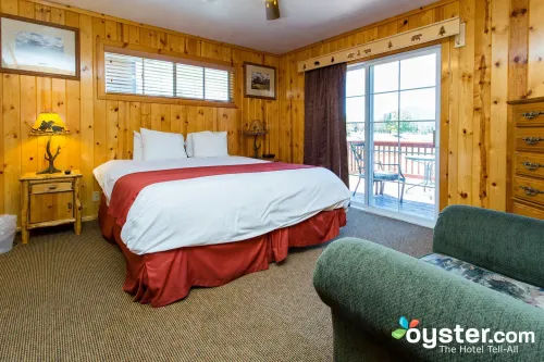 Big Bear Lake Hotel Deals, Reviews & Photos | Oyster.com