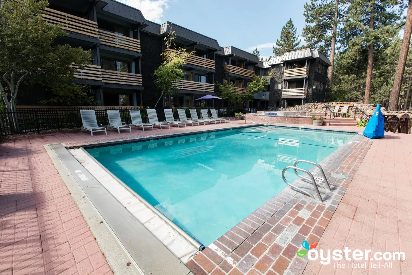 Hotel Azure Review: What To REALLY Expect If You Stay